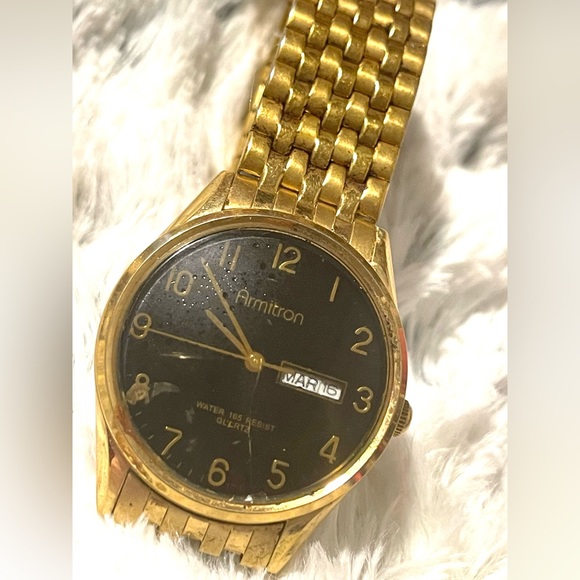 Armitron | Accessories | Armitron Vintage Watch Metal Analog Needs ...